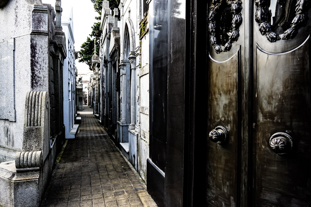 The Haunted La Recoleta Cemetery: Ghosts in Buenos Aires - Amy's Crypt