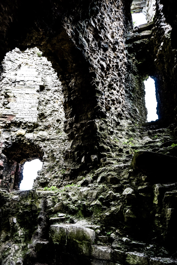 Haunted Denbigh Castle, Wales: Dragons, Ghosts and Mystery - Amy's Crypt