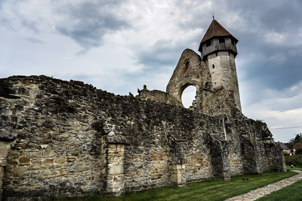 Carta Monastery: Haunted Abbey in Transylvania, Romania - Amy's Crypt