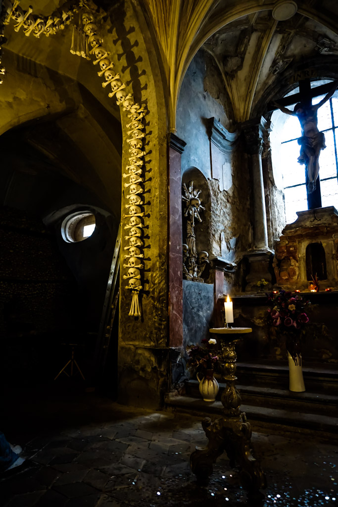 Sedlec Ossuary: Bone Church in the Czech Republic – Amy's Crypt