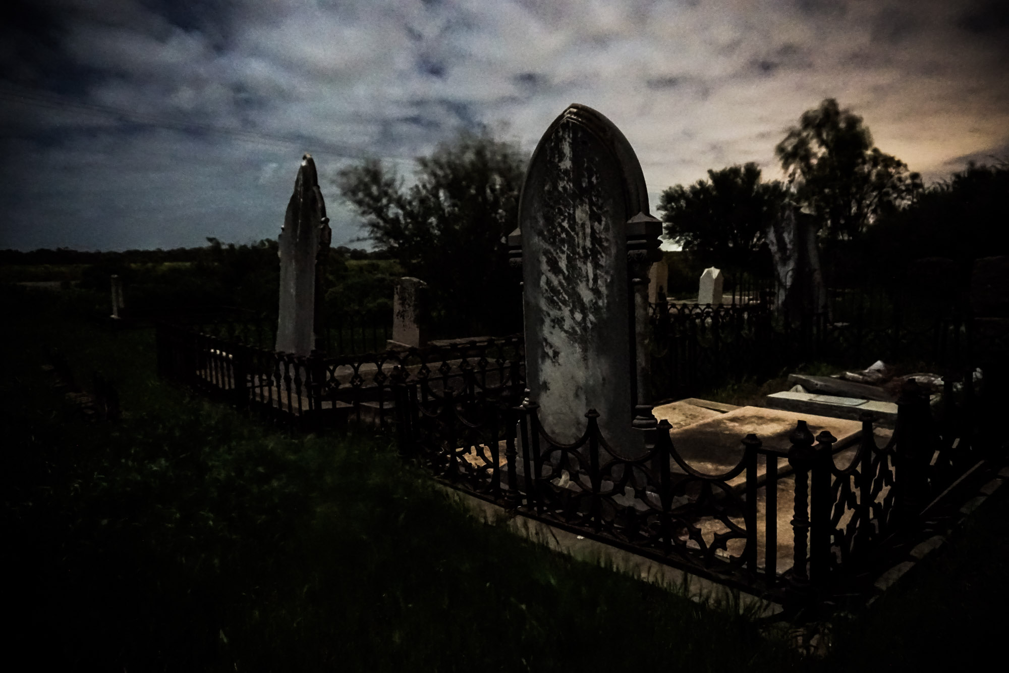 Haunted Hayman Road and Carclew Cemetery - Amy's Crypt