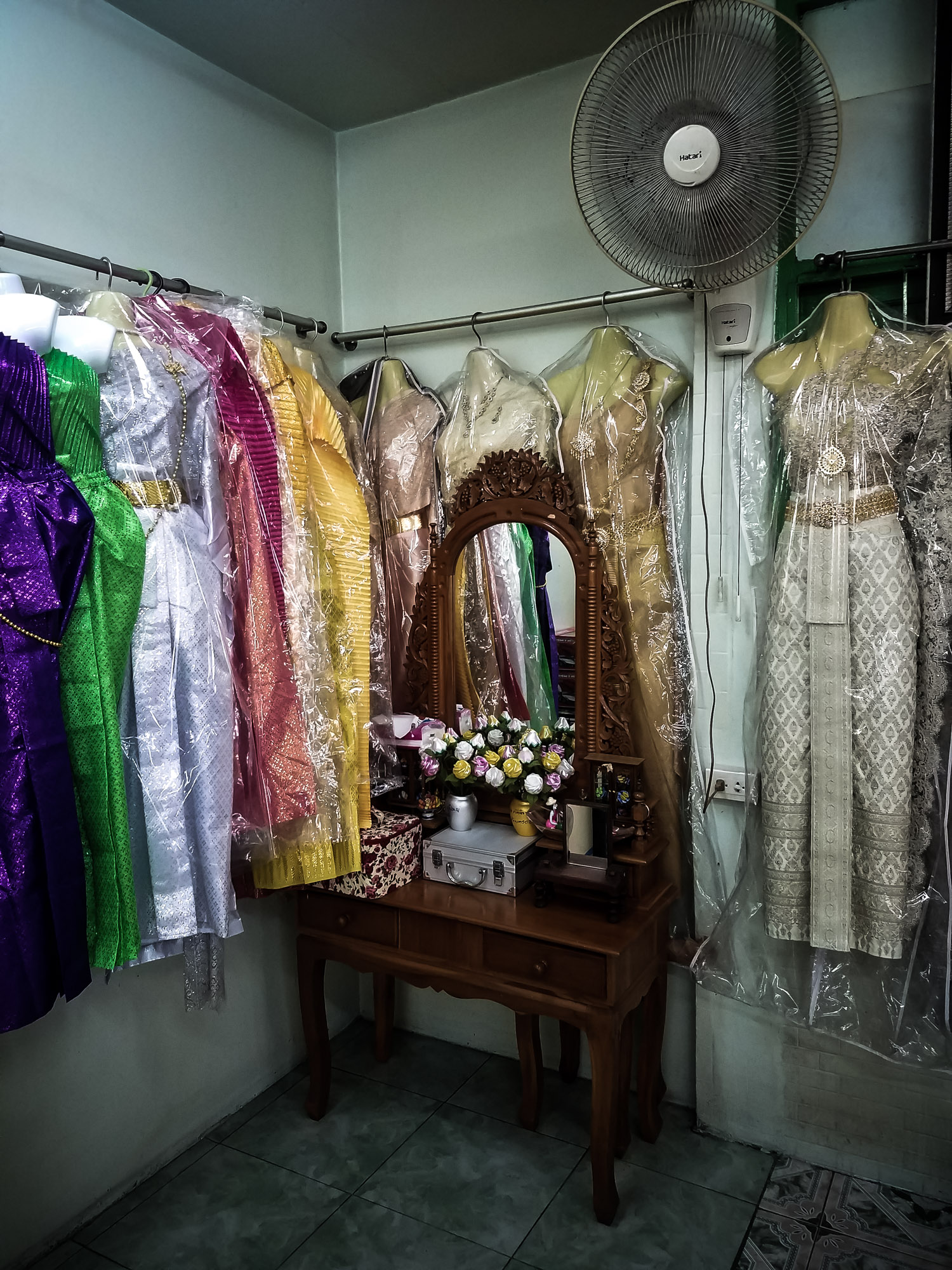 Mae Nak Shrine Ghost: Haunted Bangkok, Thailand - Amy's Crypt