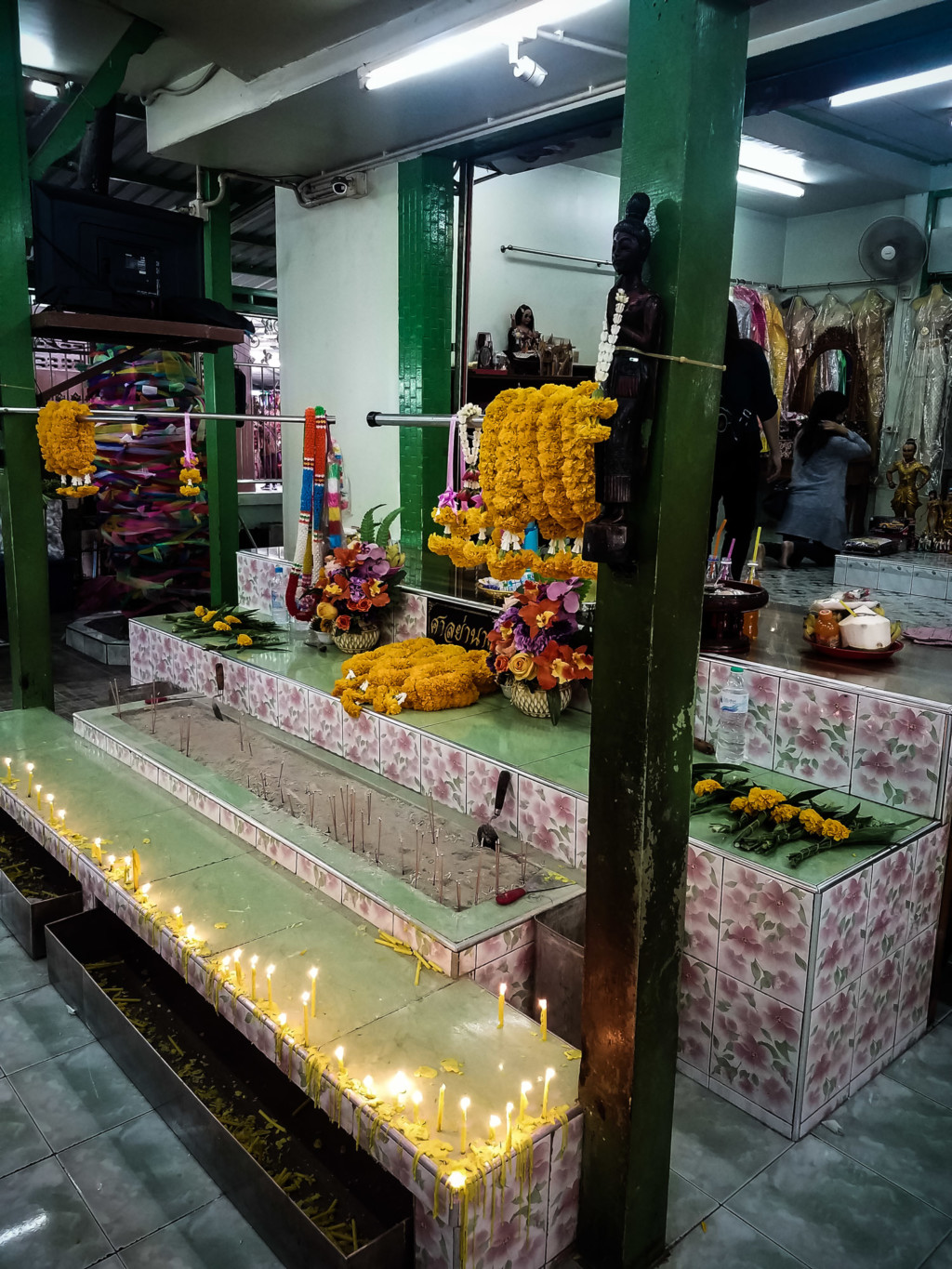 Mae Nak Shrine Ghost: Haunted Bangkok, Thailand - Amy's Crypt