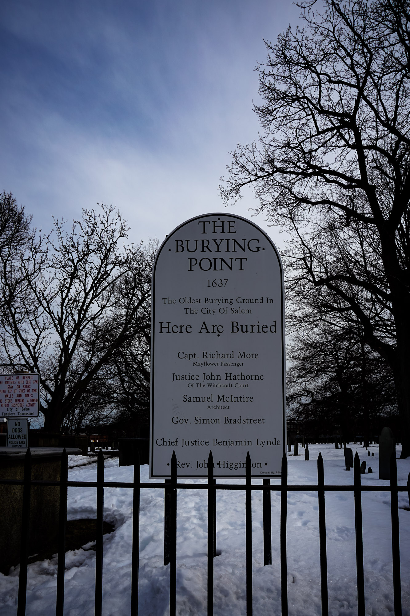 Ghosts of the Old Burying Point Cemetery, Salem - Amy's Crypt