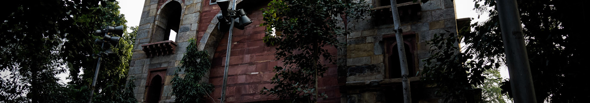 Khooni Darwaza: Haunted Gate of Blood in Delhi, India - Amy's Crypt