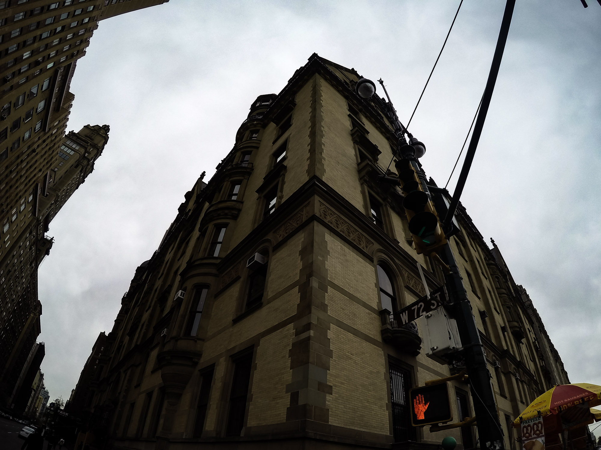 John Lennon's Ghost Haunts New York's Dakota Building - Amy's Crypt
