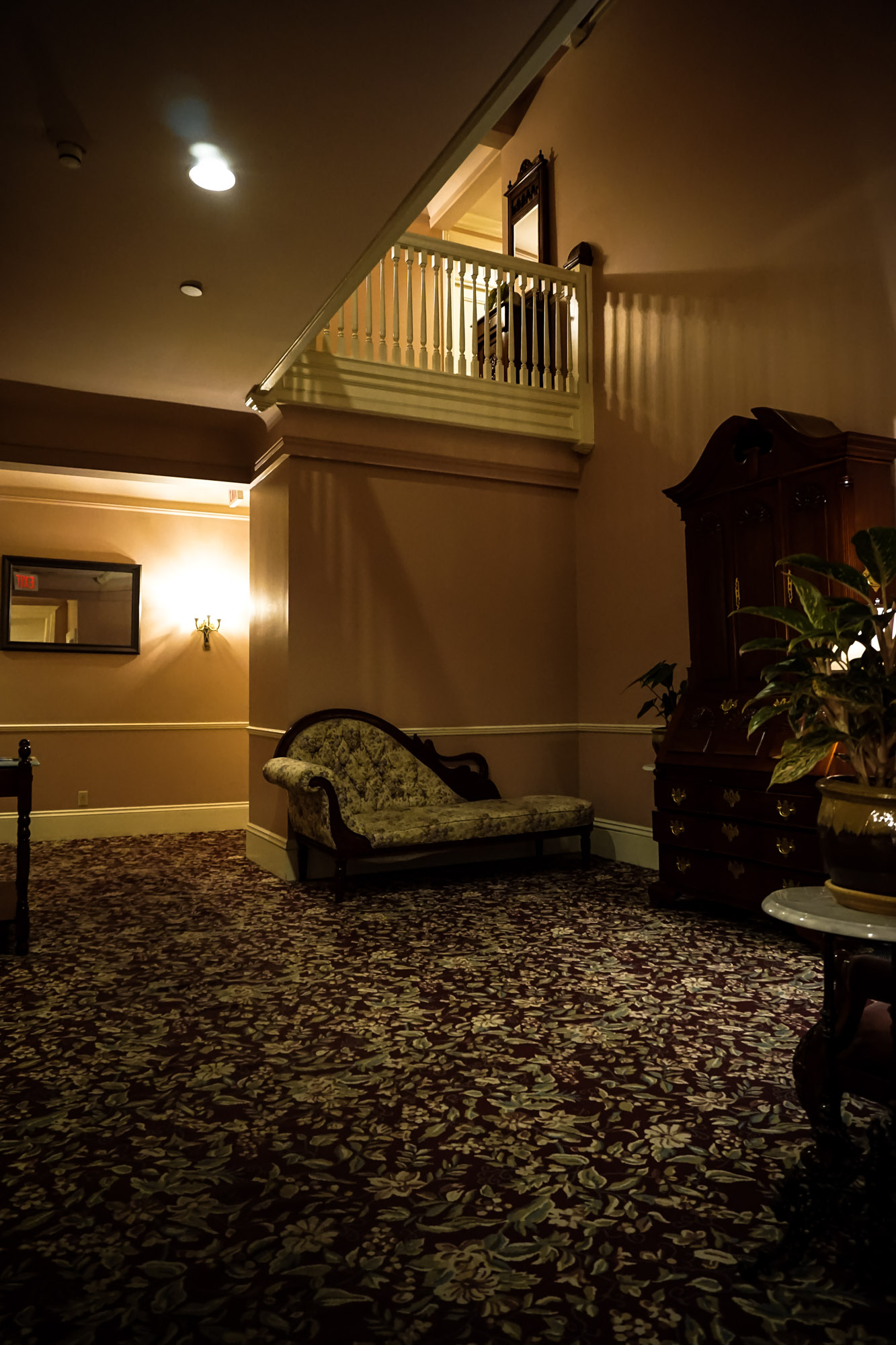 Ghosts of the Haunted Monterey Hotel - Amy's Crypt