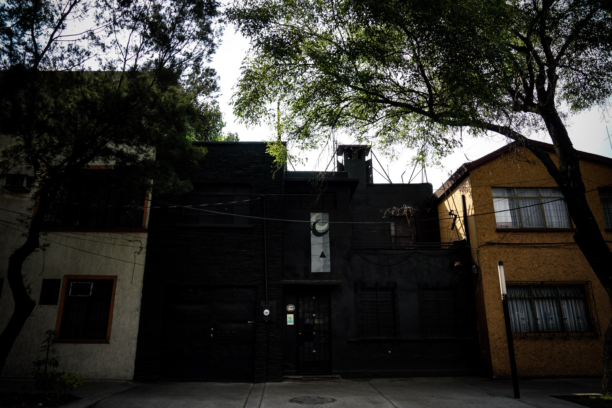 La Moira House: Most Haunted House in Mexico - Amy's Crypt