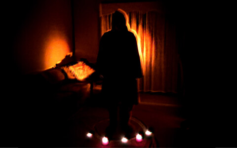 Paranormal Games - Amy's Crypt