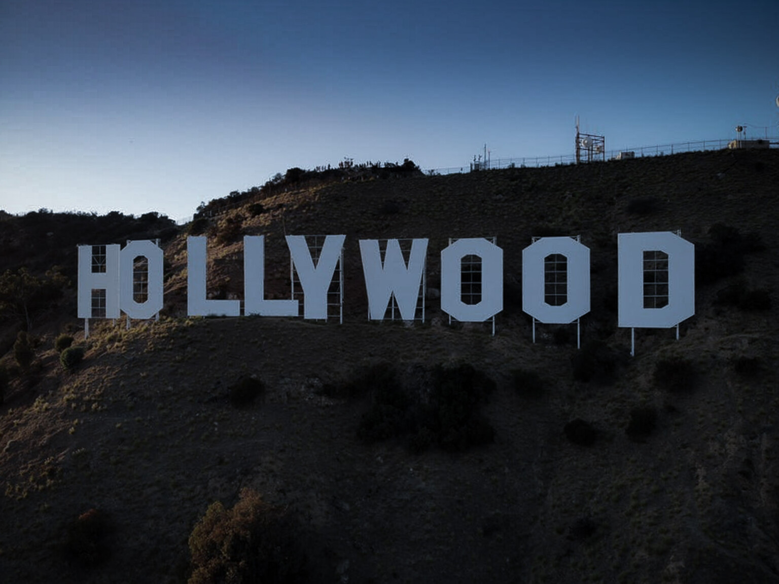 Hollywood Sign’s Haunting: Ghost of Peg Entwistle - Amy's Crypt