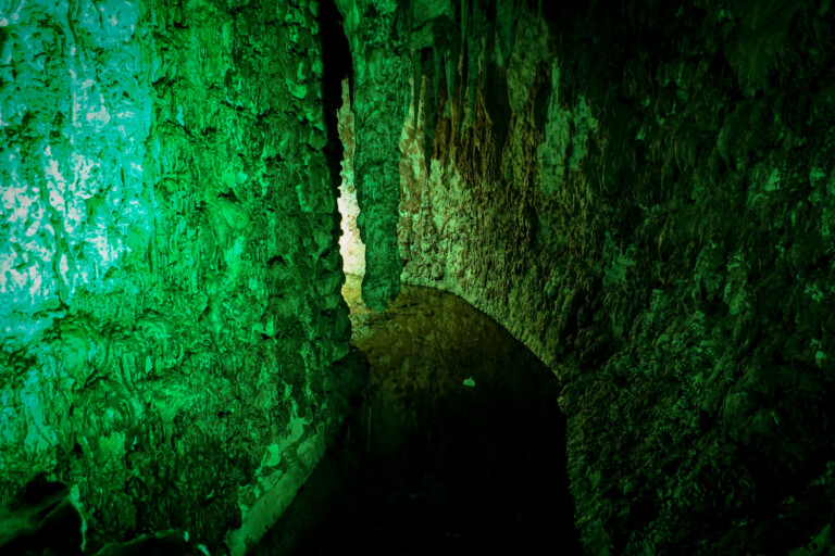 Haunted Hellfire Caves - The REAL Hellfire Club - Amy's Crypt
