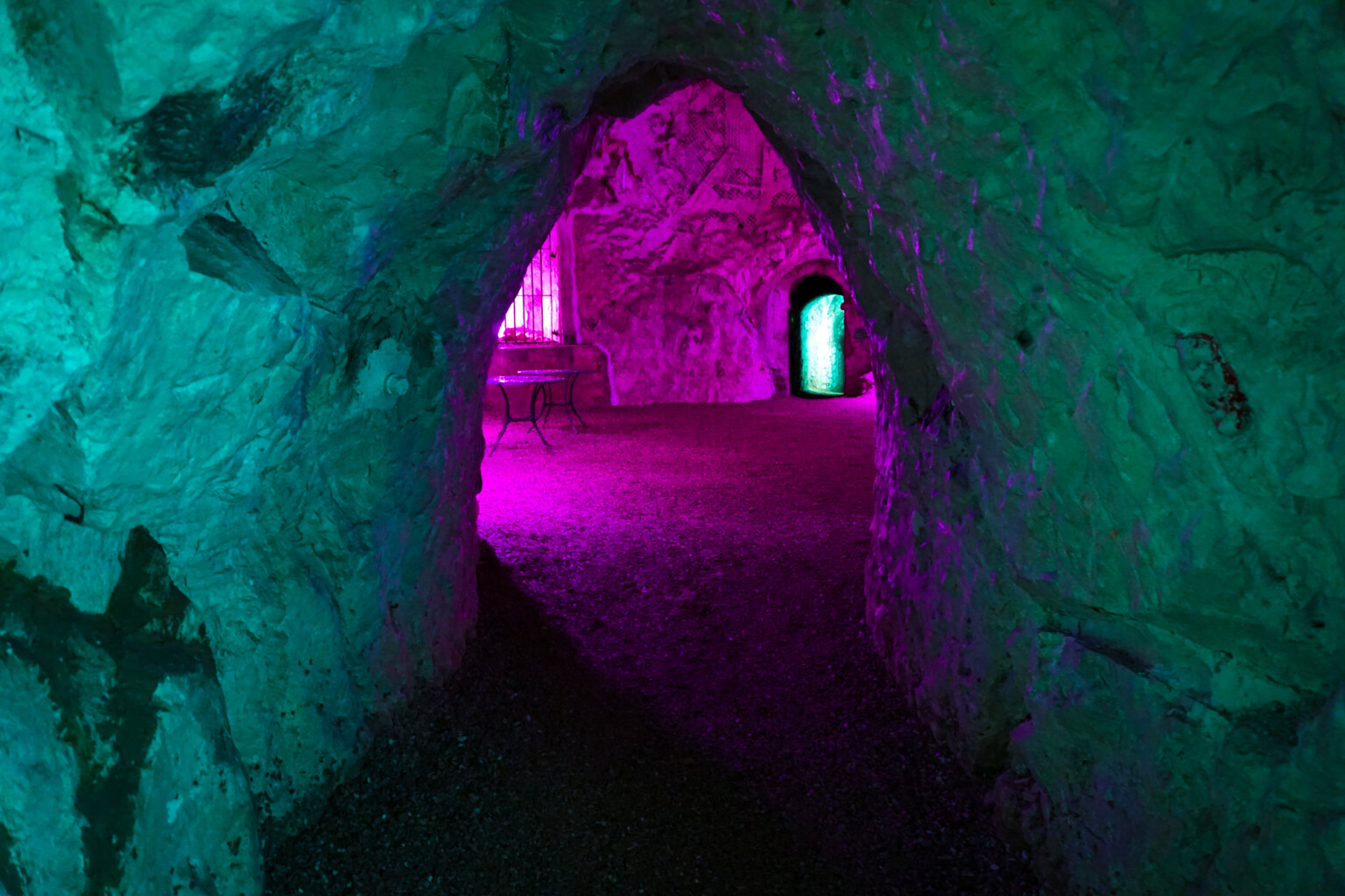 Haunted Hellfire Caves - The REAL Hellfire Club - Amy's Crypt