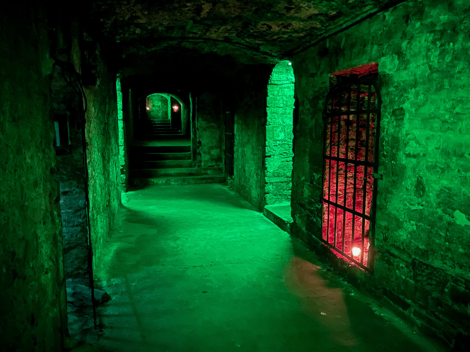 Ghosts of the Edinburgh Vaults: Haunted Scotland - Amy's Crypt
