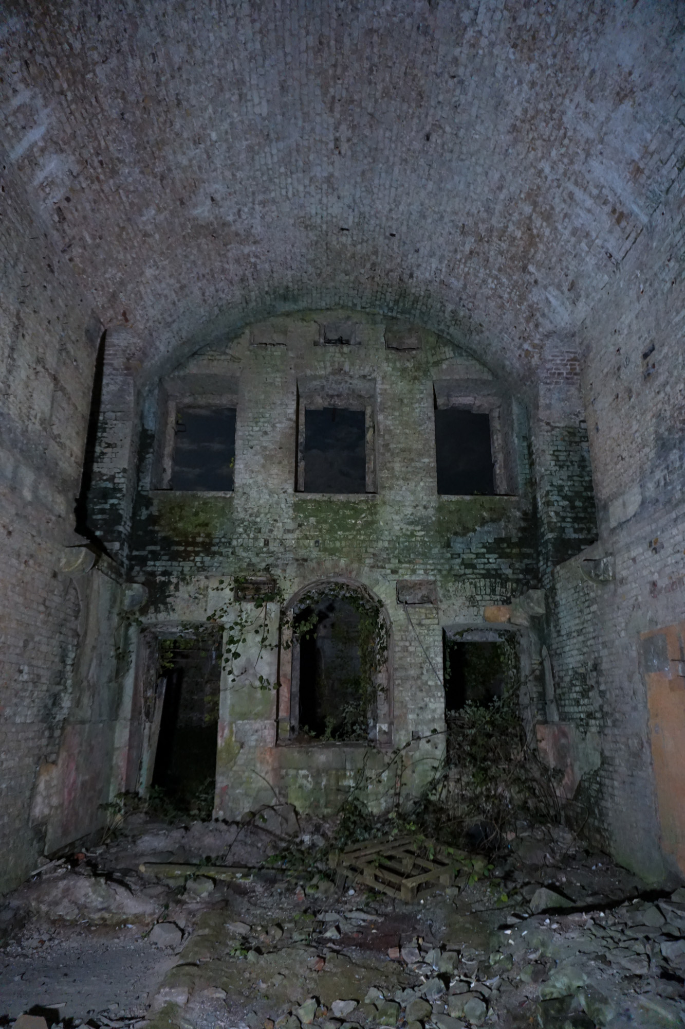 Haunting of Spike Island: Ghosts of Cork, Ireland - Amy's Crypt
