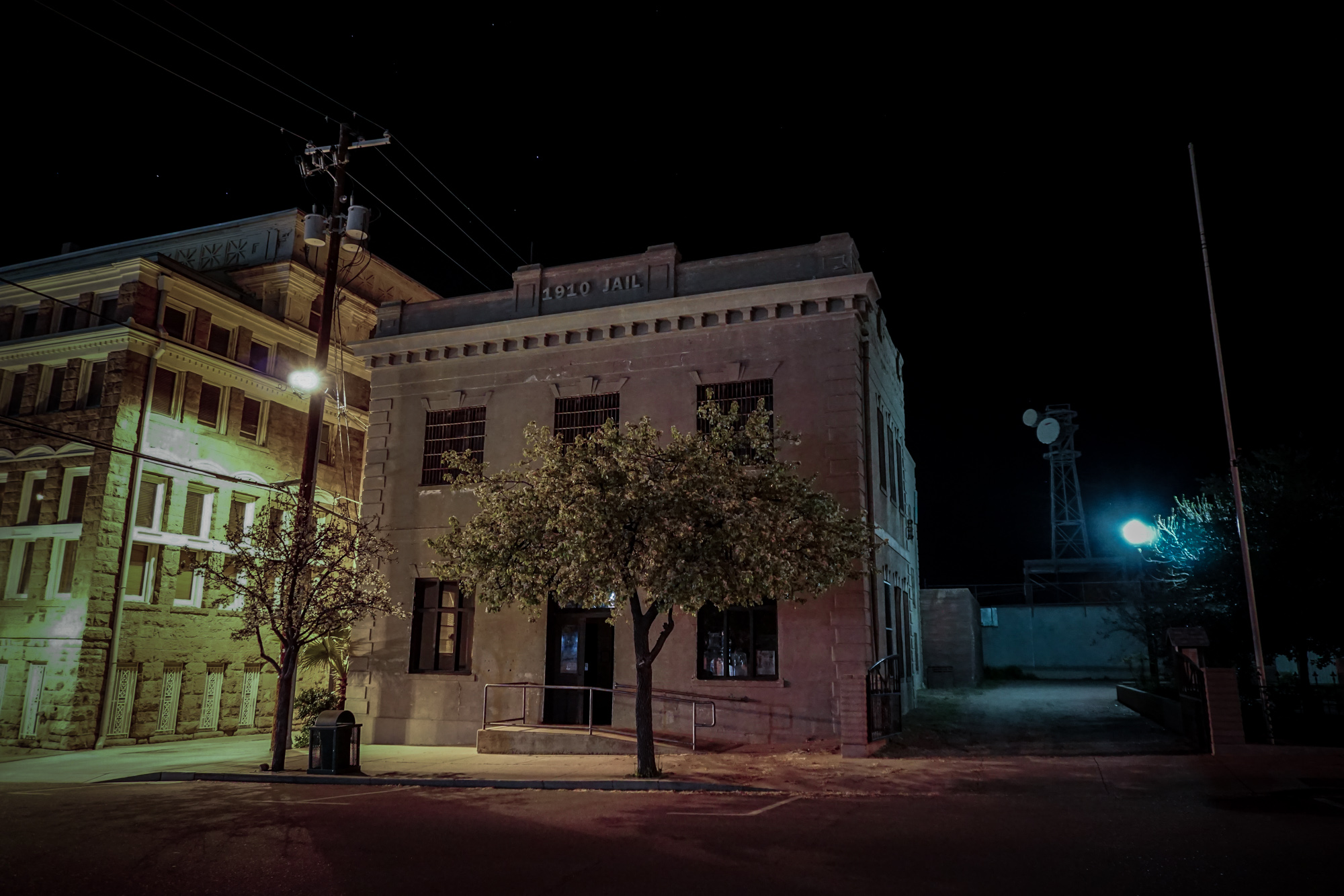 Arizona's Haunted Gila County Jail, Globe - Amy's Crypt