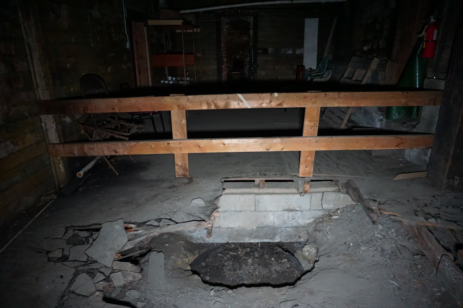 Are the paranormal claims about Bobby Mackey's true? - Amy's Crypt