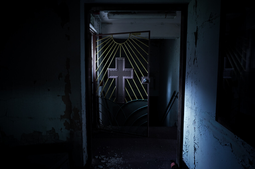 America's most haunted Hospital and Prison: Cresson - Amy's Crypt