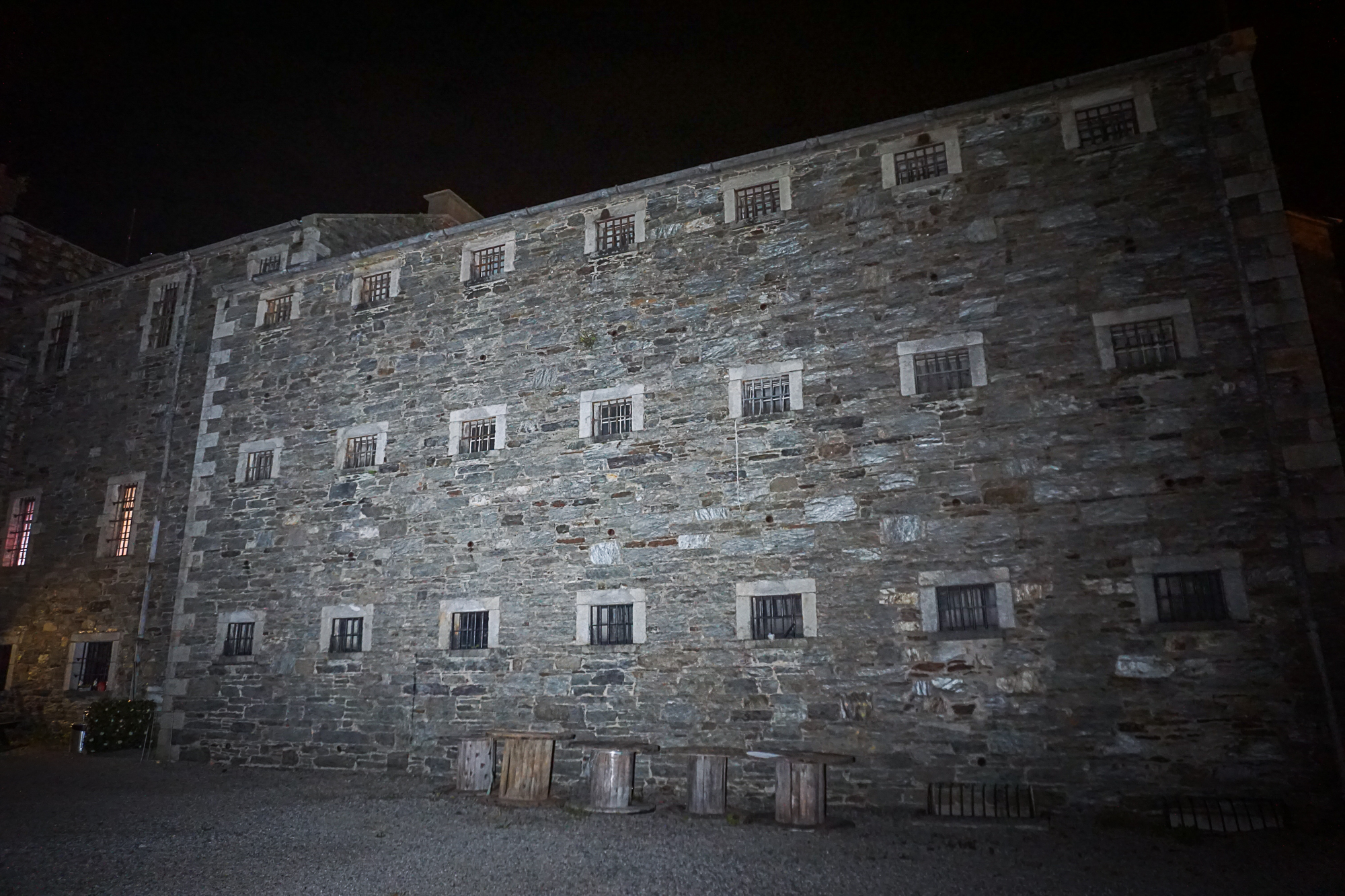 Wicklow Gaol - "The Gates of Hell" - Amy's Crypt