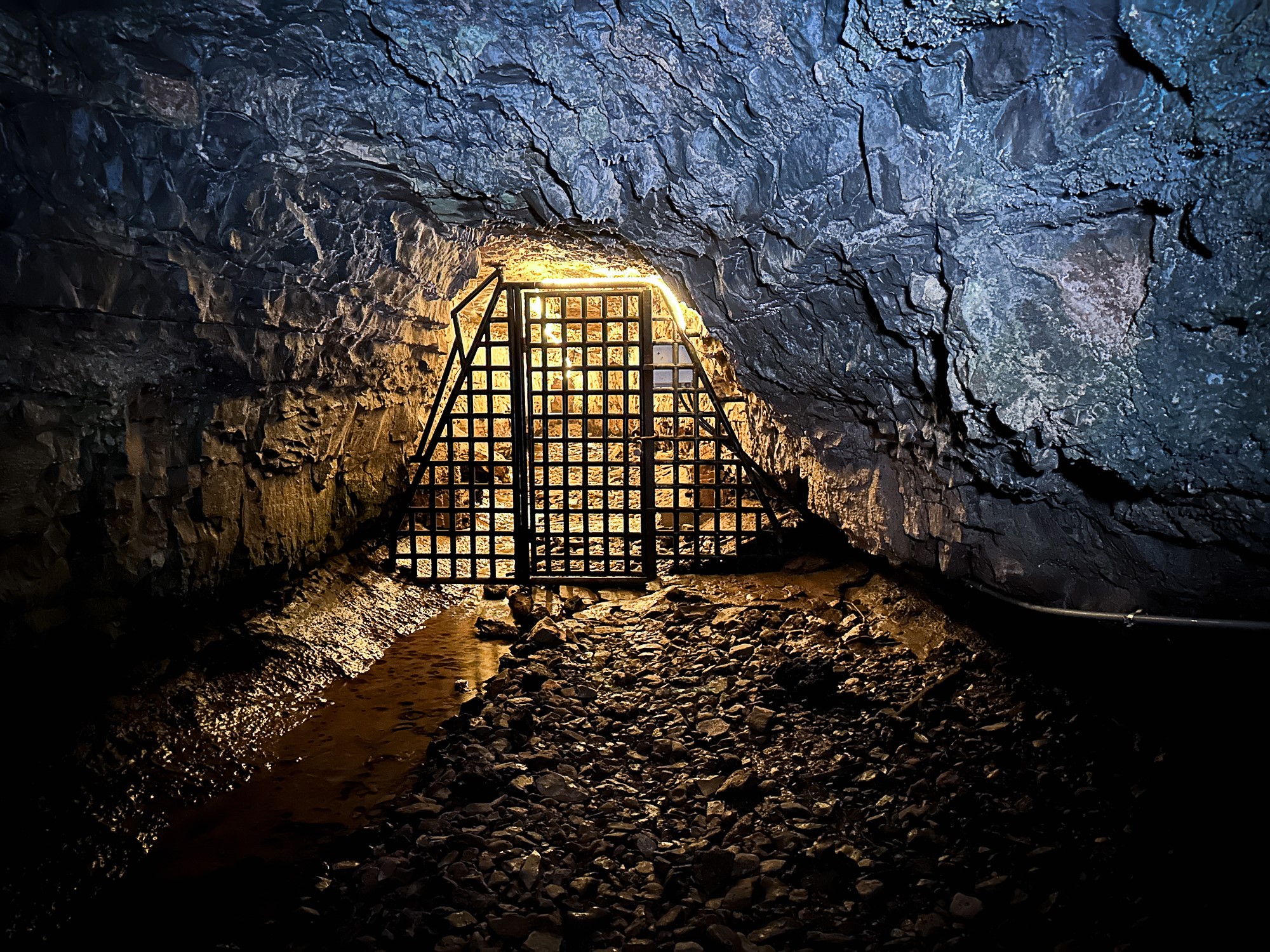 Bell Witch Cave - The Bell Family Hauntings - Amy's Crypt