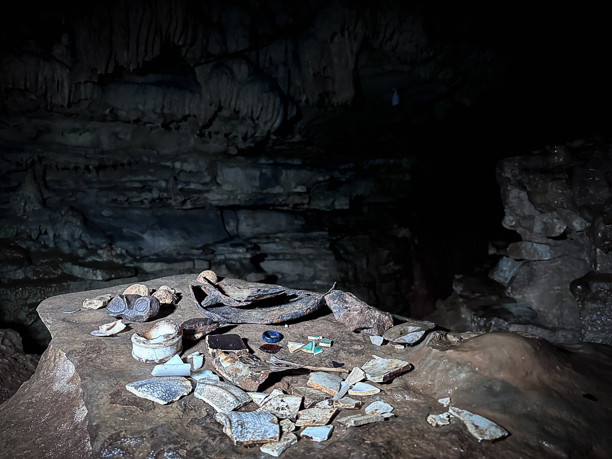Bell Witch Cave - The Bell Family Hauntings - Amy's Crypt