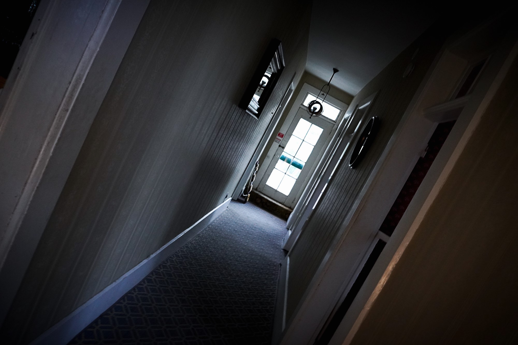 Glamour and Ghosts of the Mackay Mansion - Amy's Crypt