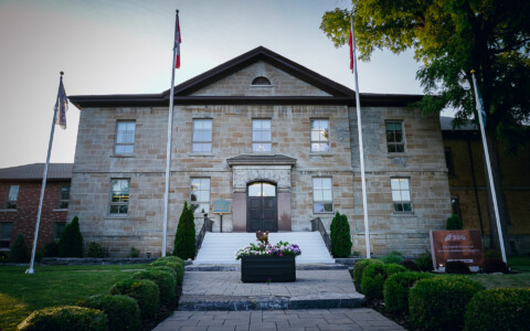 Amy's Crypt - Explorer of Creepy Locations