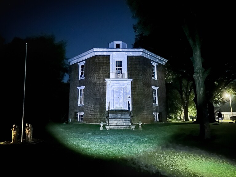 Octagon Hall - Kentucky's Most Haunted Mansion - Amy's Crypt